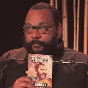 Dieudonné présente les "performances artistiques" ! - Egalite et ...
